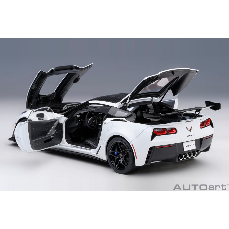 71270 Chevrolet Corvette C7 ZR1 artic white autoart