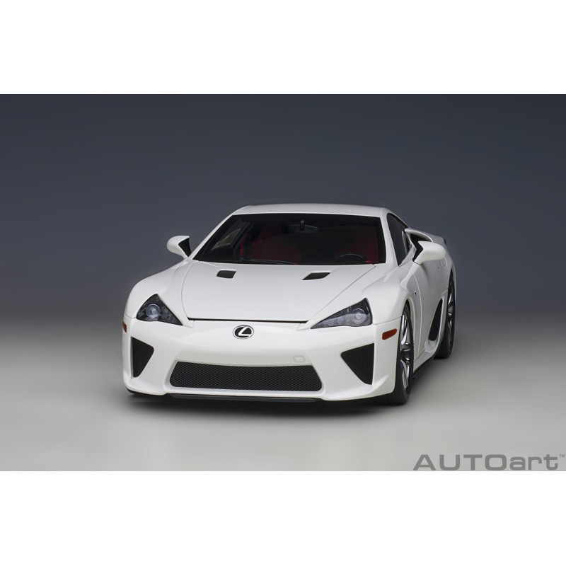 78850 Lexus LFA Whitest White autoart